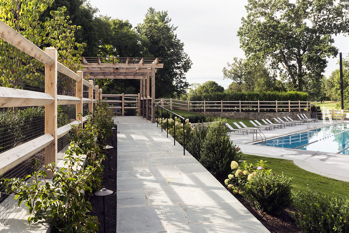 Round Hill Club | Rogers McCagg